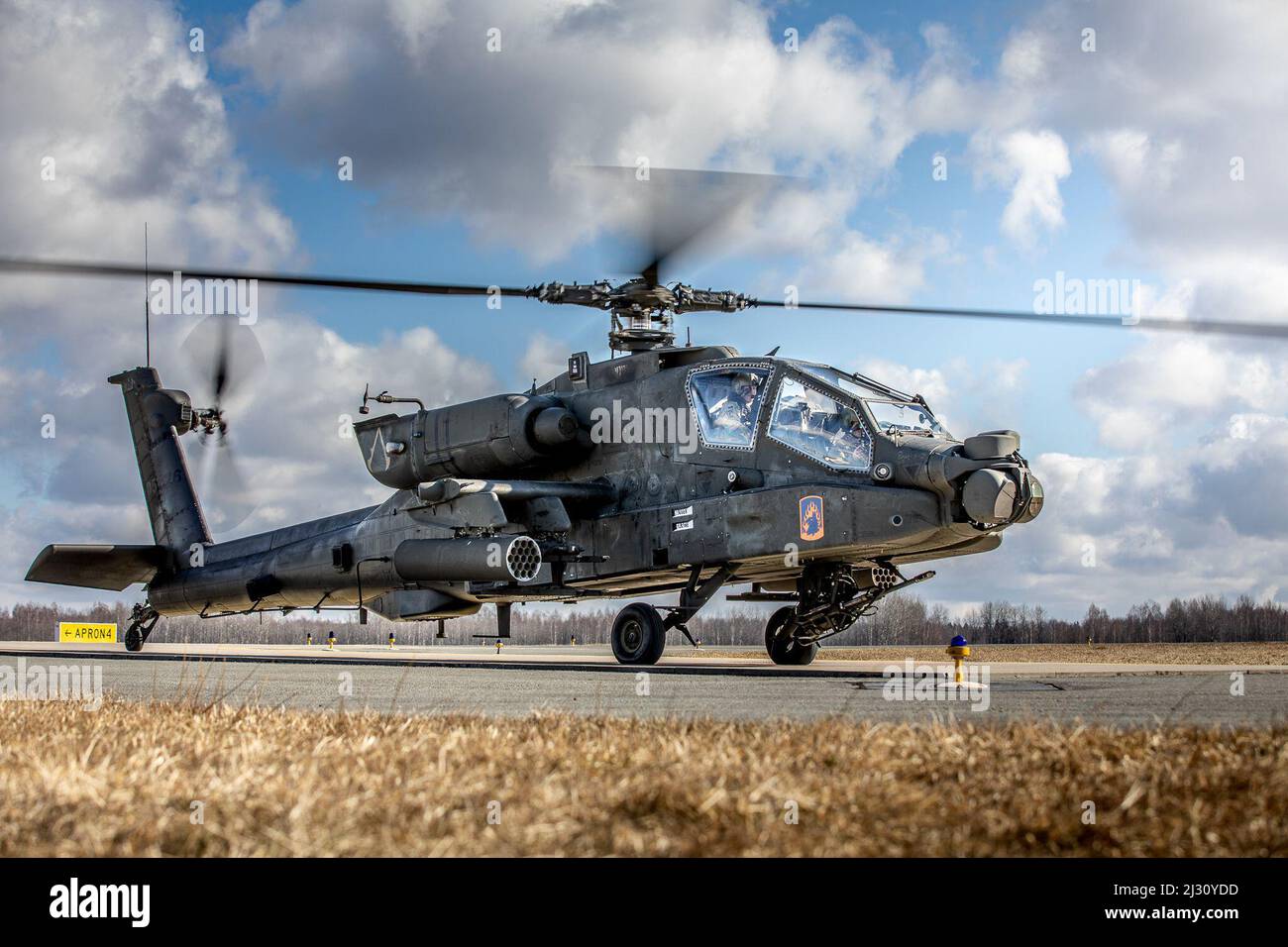 U.S. Army 1st. Lt. Jacob Kelley and Chief Warrant Officer 4 Joe Lorman ...