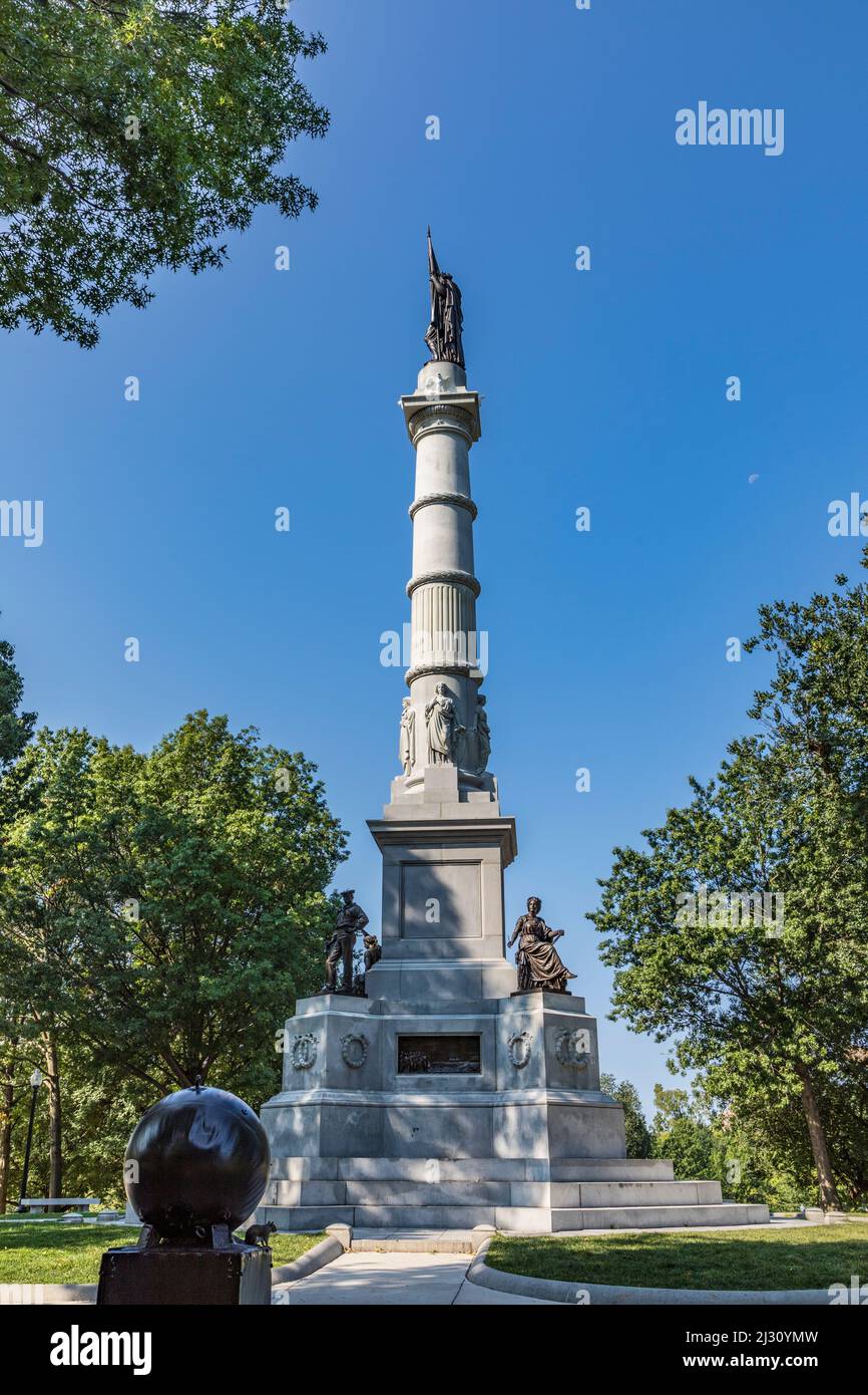 BOSTON, USA - SEP 12, 2017: statue Soldiers and Sailors Monument for ...
