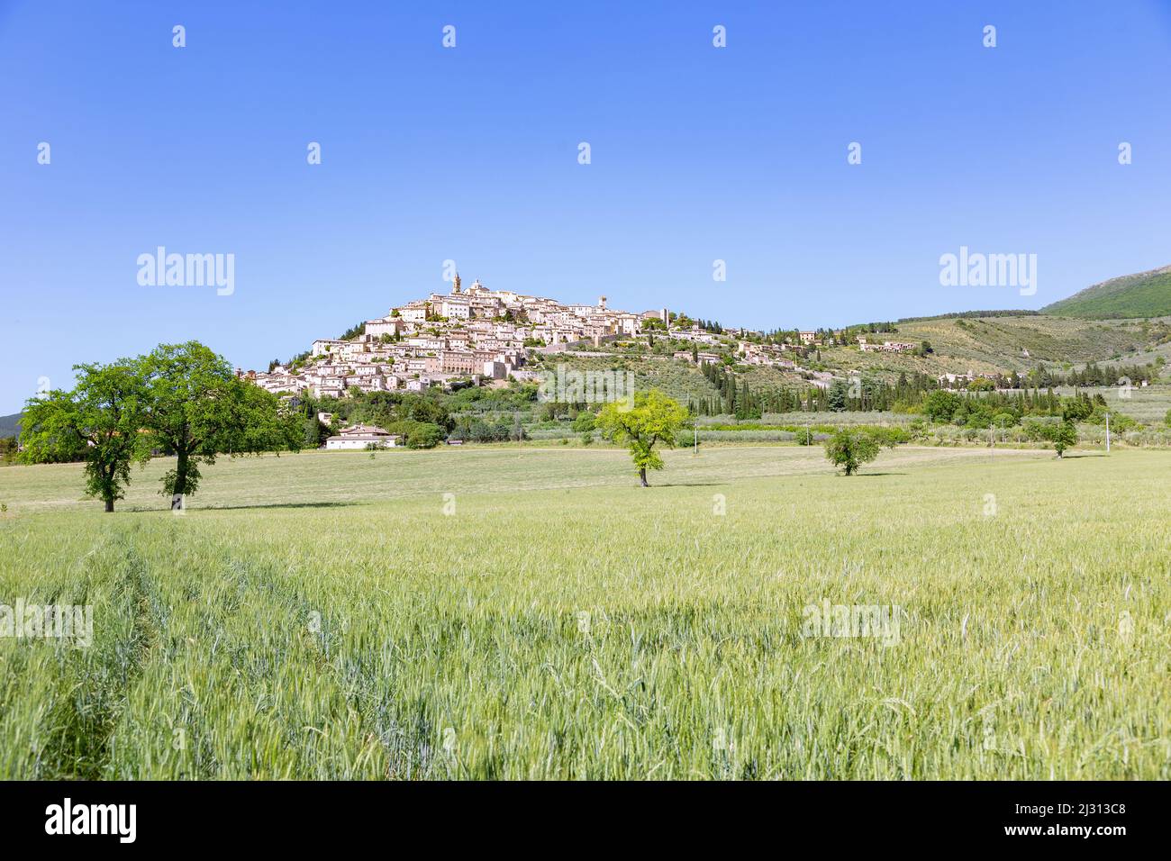 Cityscape countryside hi-res stock photography and images - Alamy