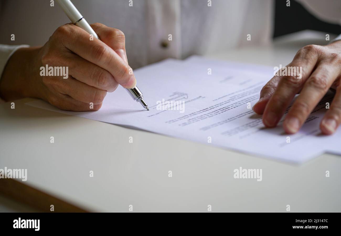 Employment agreement hi-res stock photography and images - Alamy