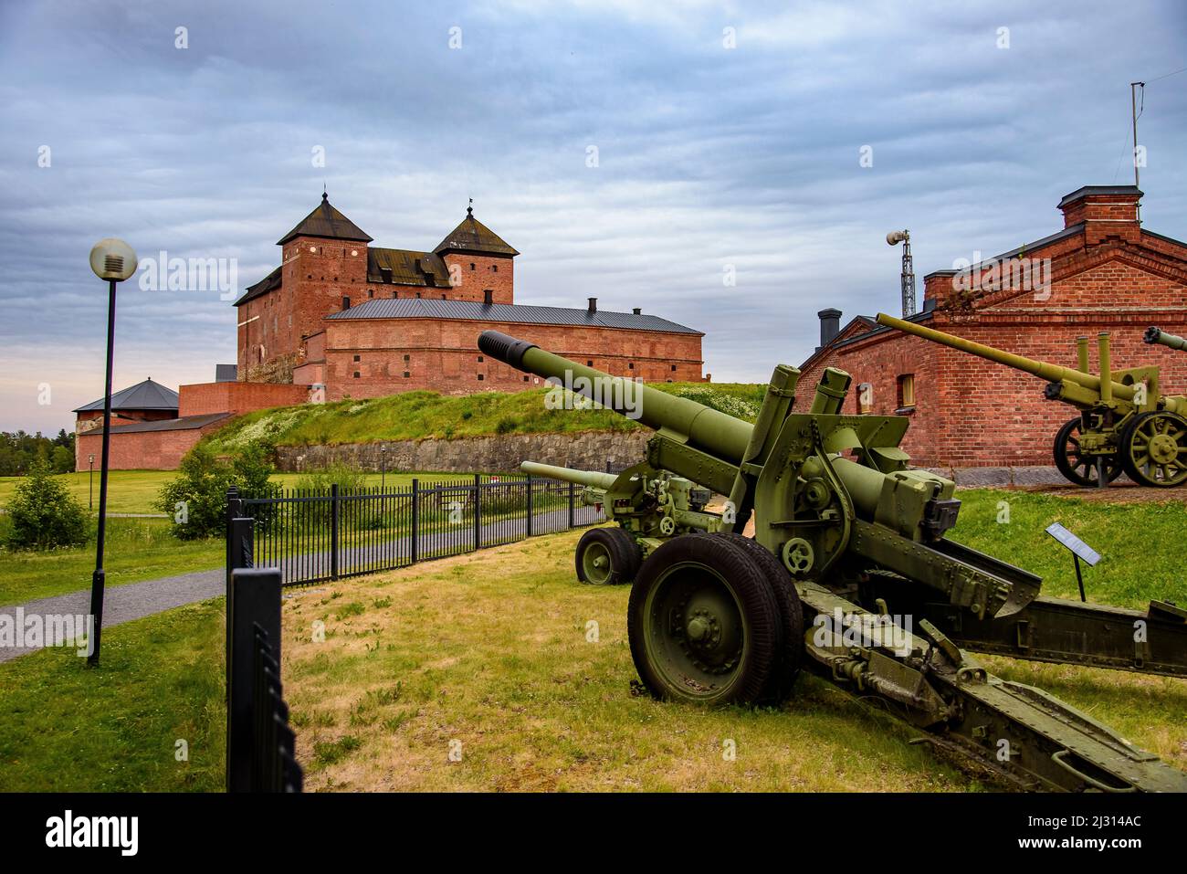 Finnish Artillery Museum in front of Hämeenlinna Castle and Fortress ...