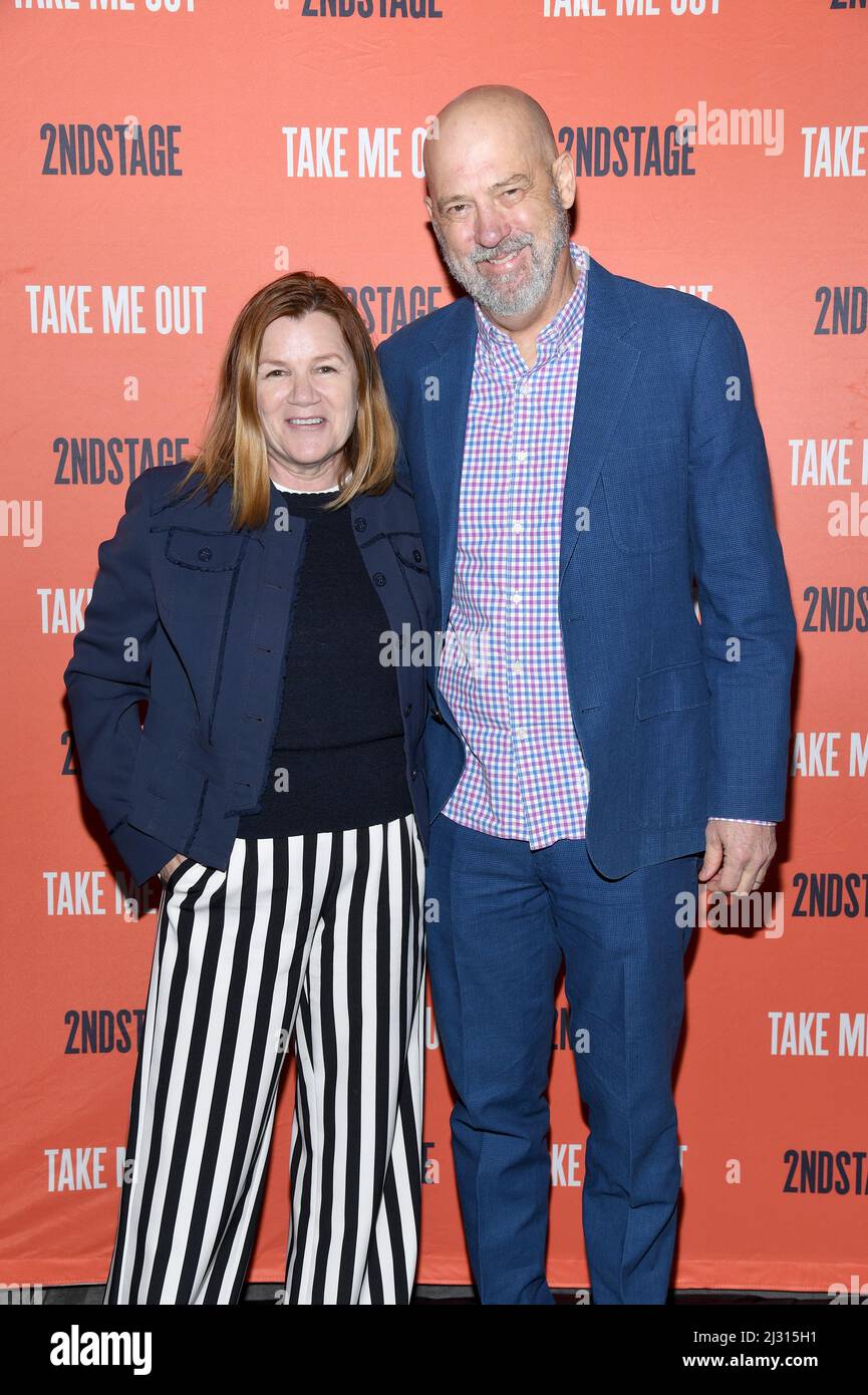 Anthony edwards mare winningham hi-res stock photography and images - Alamy