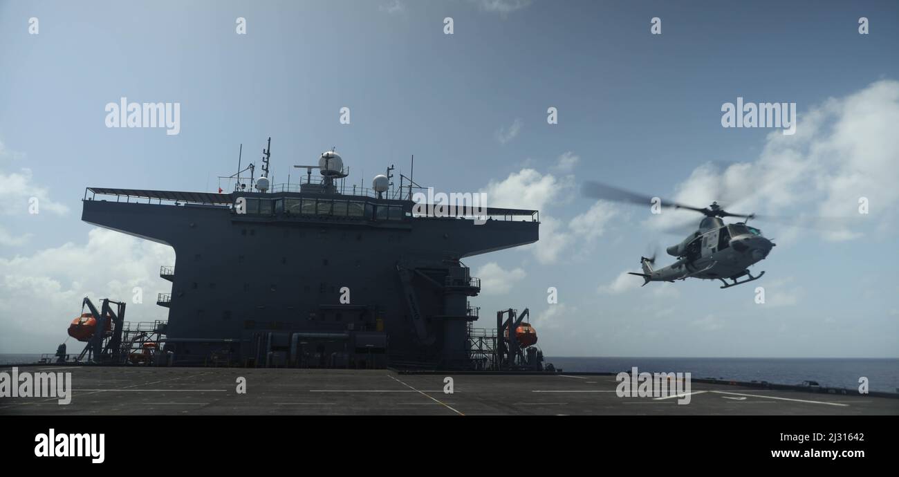 A U.S. Marine Corps UH-1Y Venom assigned to Marine Light Attack ...