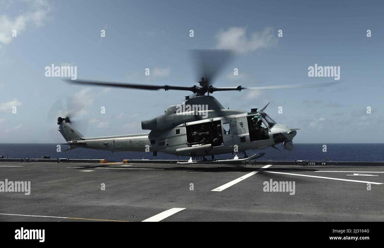 A U.S. Marine Corps UH-1Y Venom assigned to Marine Light Attack ...