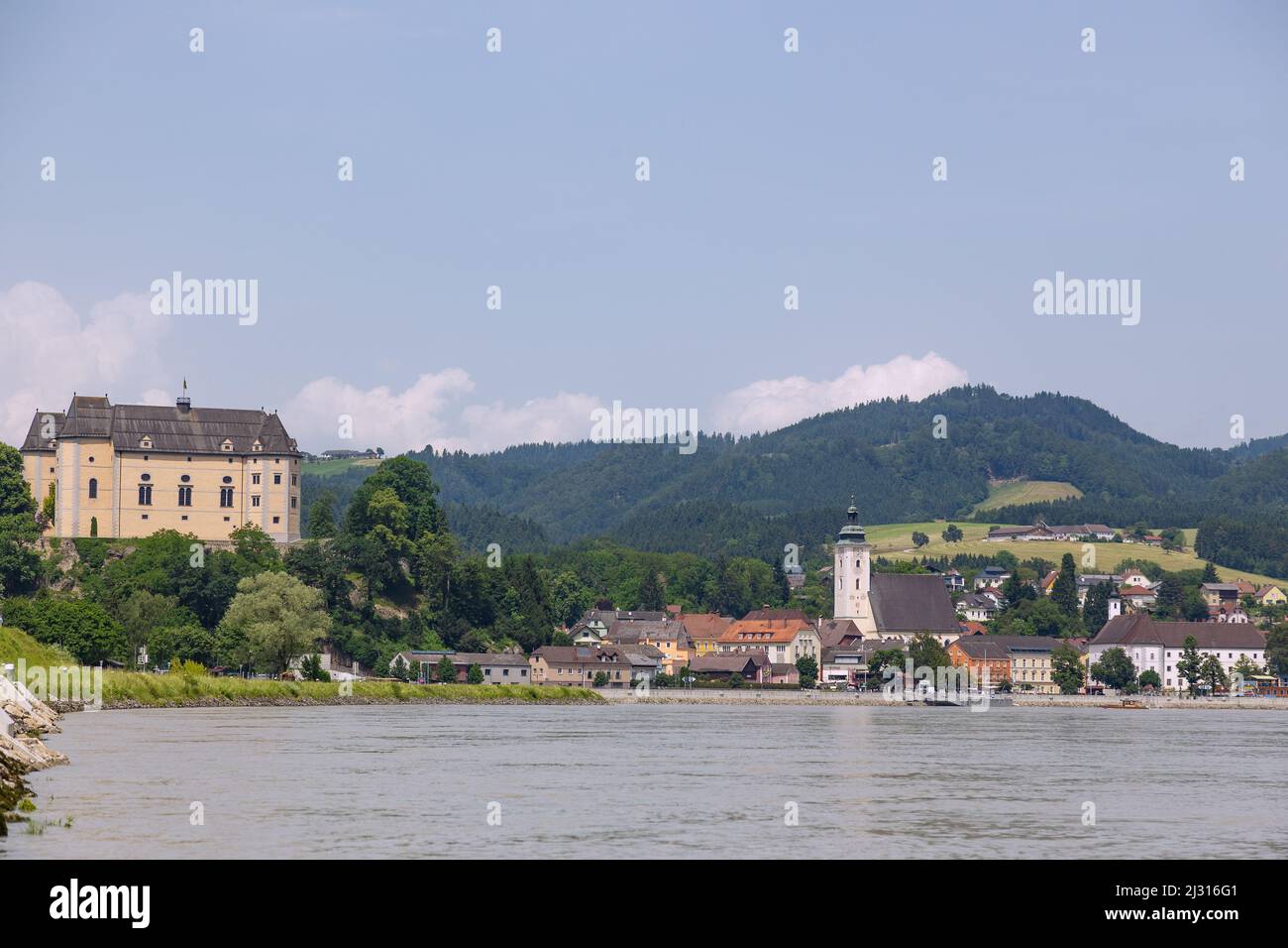 Greinburg castle hi-res stock photography and images - Alamy