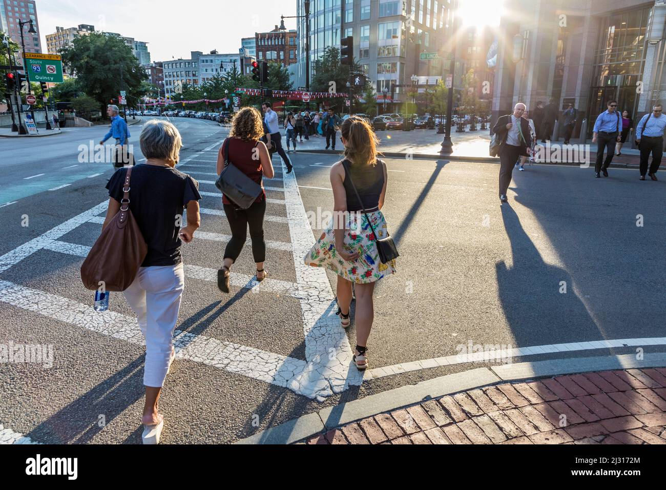 Downtown crossing boston crossing hi-res stock photography and images ...