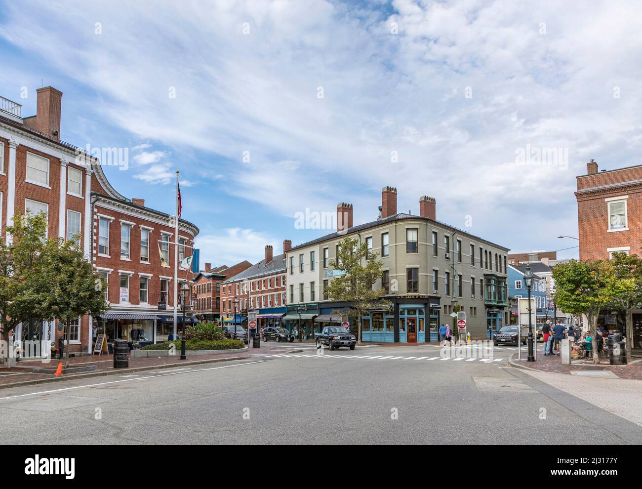 GLOUCESTER, USA - SEP 14, 2017: market place and old historic buildings ...