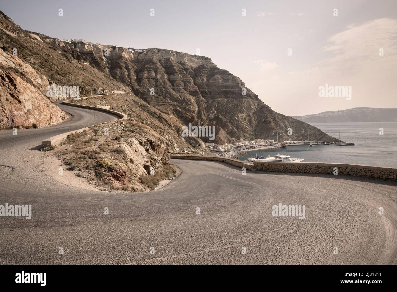 Port of Thira, Santorini, Santorin, Cyclades, Aegean Sea, Mediterranean ...