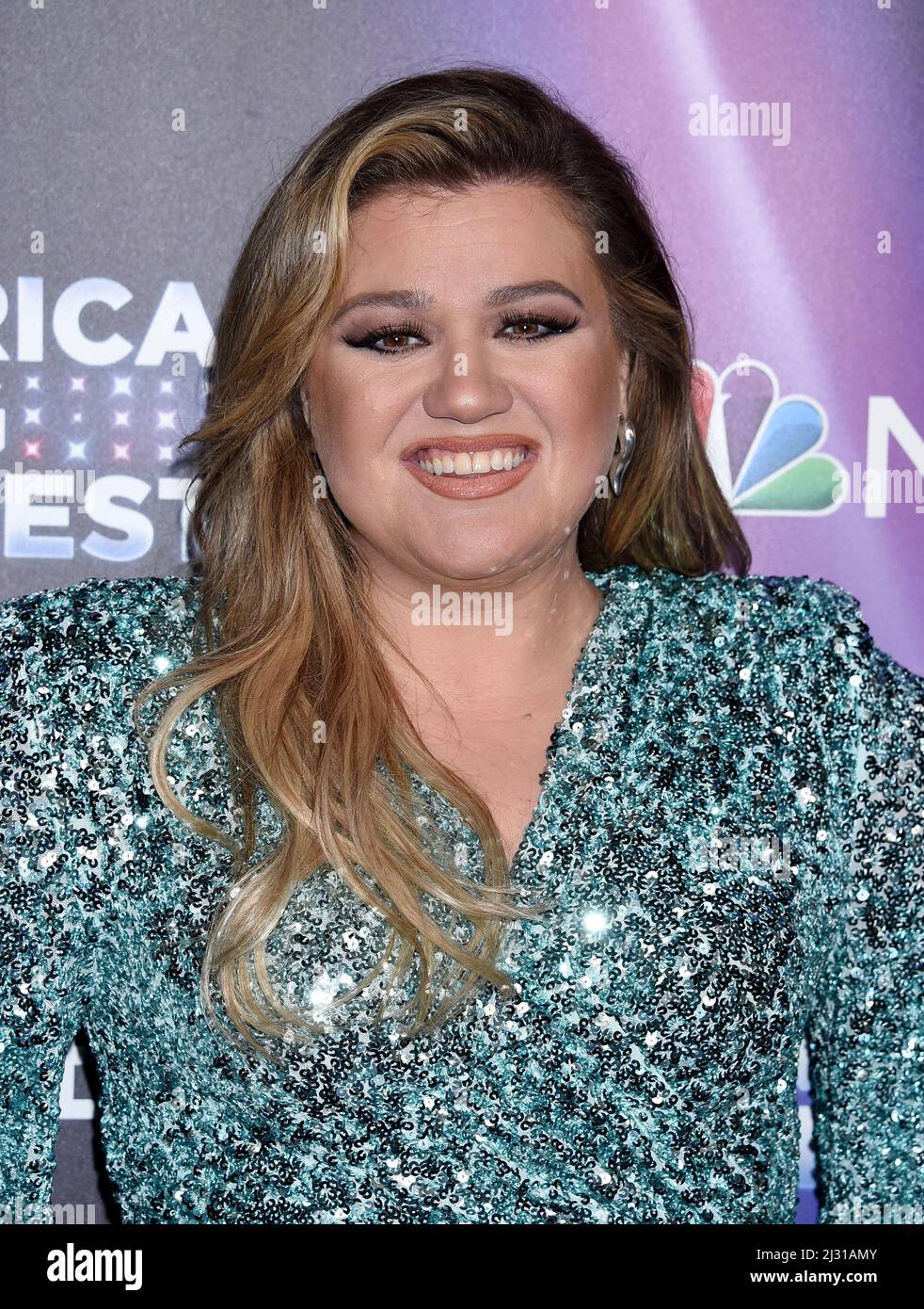 Kelly Clarkson at the ÔAmerican Song ContestÕ Week 3 Red Carpet held at ...