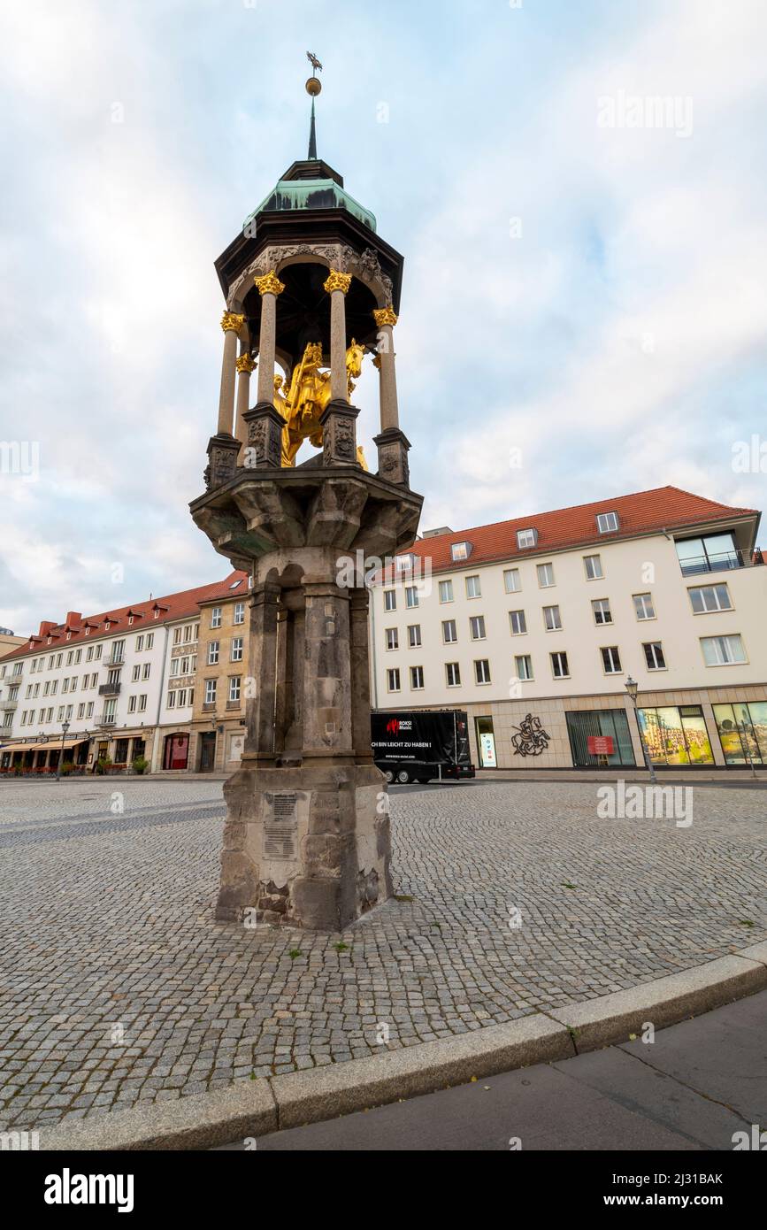 Town hall magdeburg old market hi-res stock photography and images - Alamy