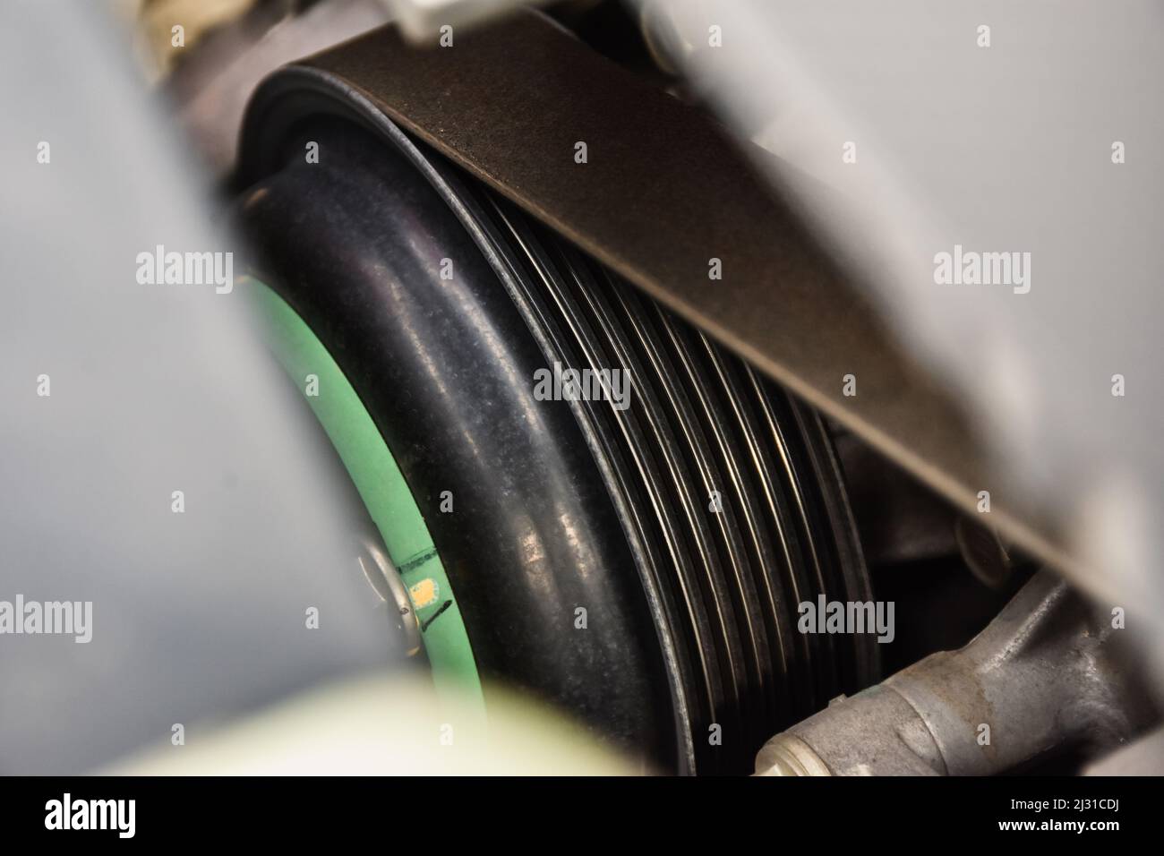 Timing pulley of the engine car,close up Stock Photo - Alamy