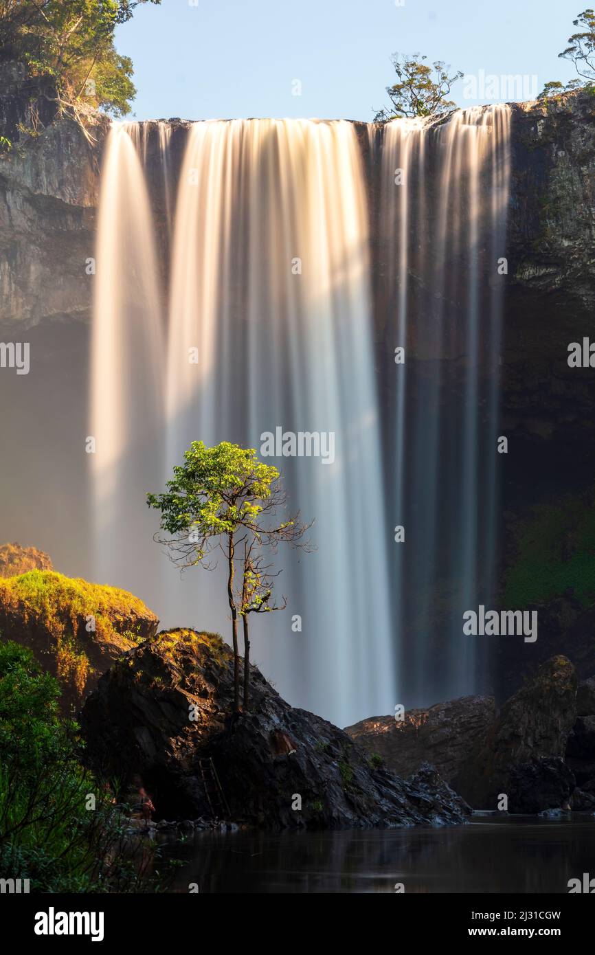 Real waterfall hi-res stock photography and images - Alamy