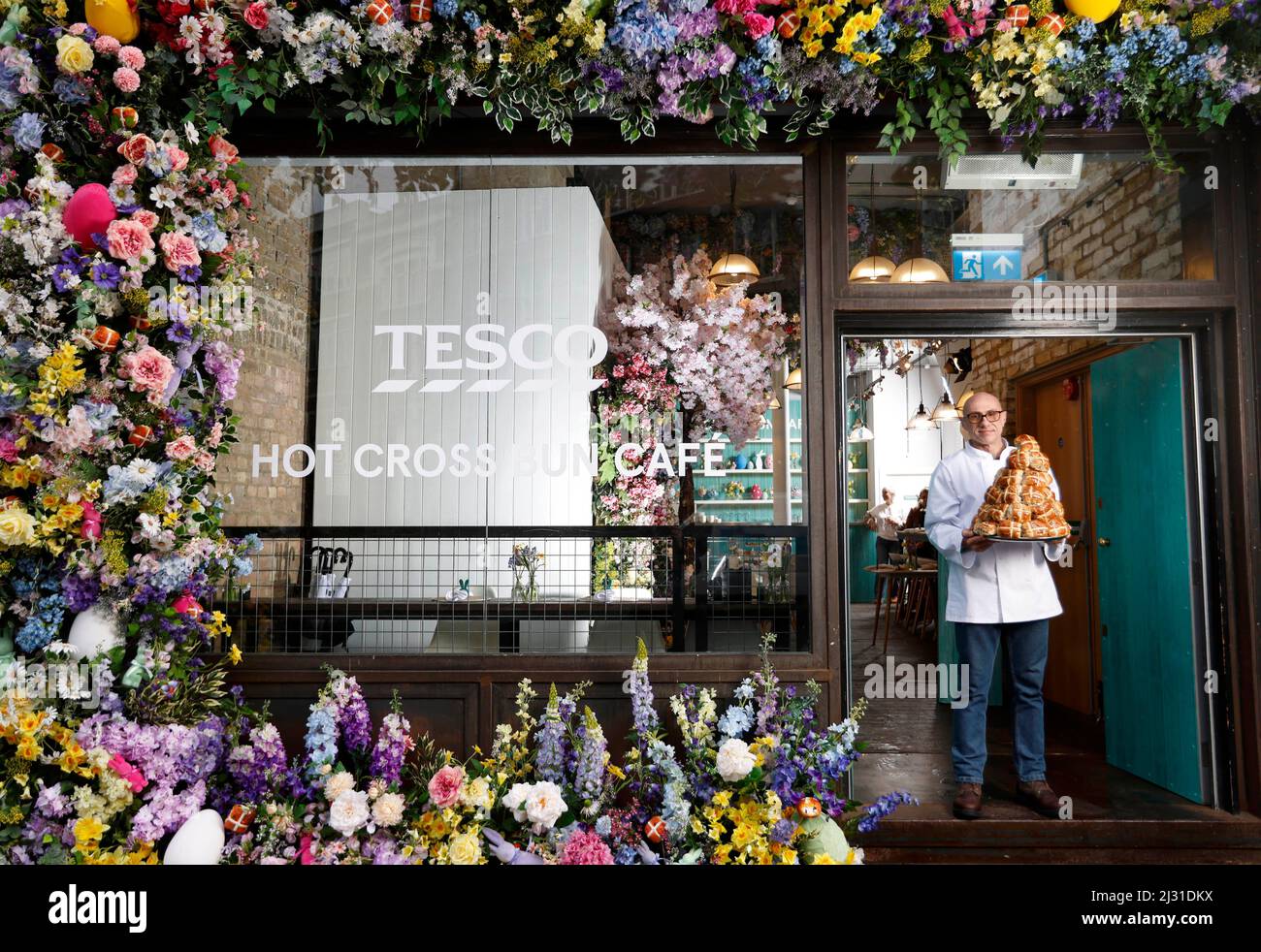 Cafe tesco hi-res stock photography and images - Alamy