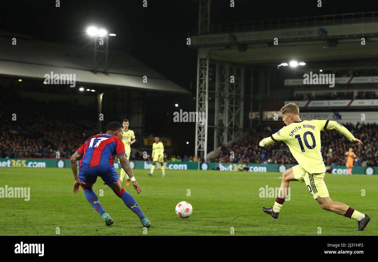 London, England, 4th April 2022. Emile Smith Rowe of Arsenal plays the ...
