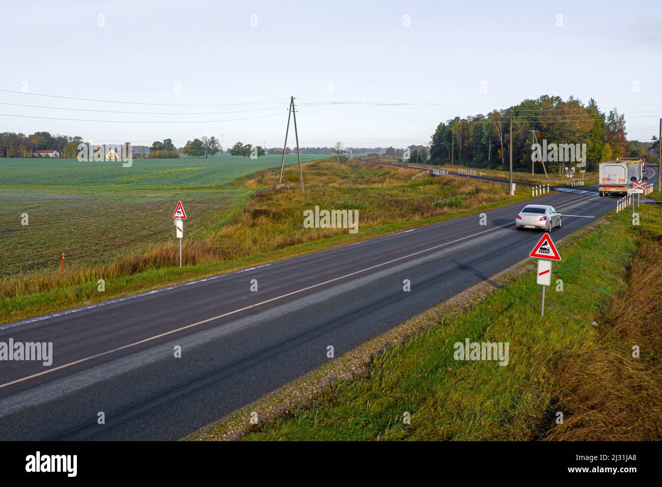 Truck crossing railroad tracks hi-res stock photography and images - Alamy