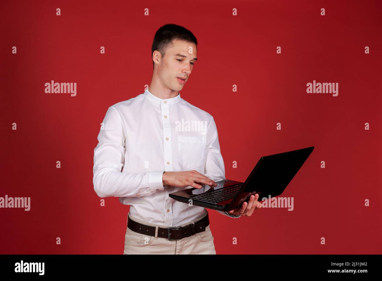 E commerce programmer hi-res stock photography and images - Alamy