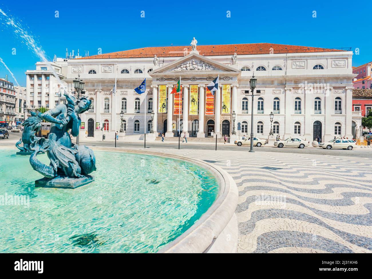 Lisbon wave paving hi-res stock photography and images - Alamy