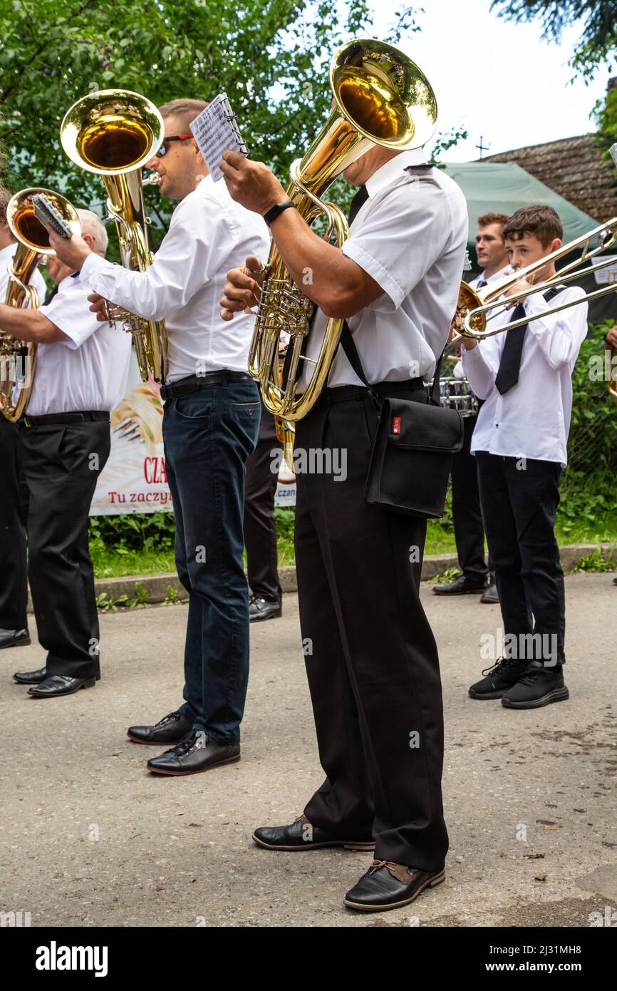 Wind instruments hi-res stock photography and images - Alamy