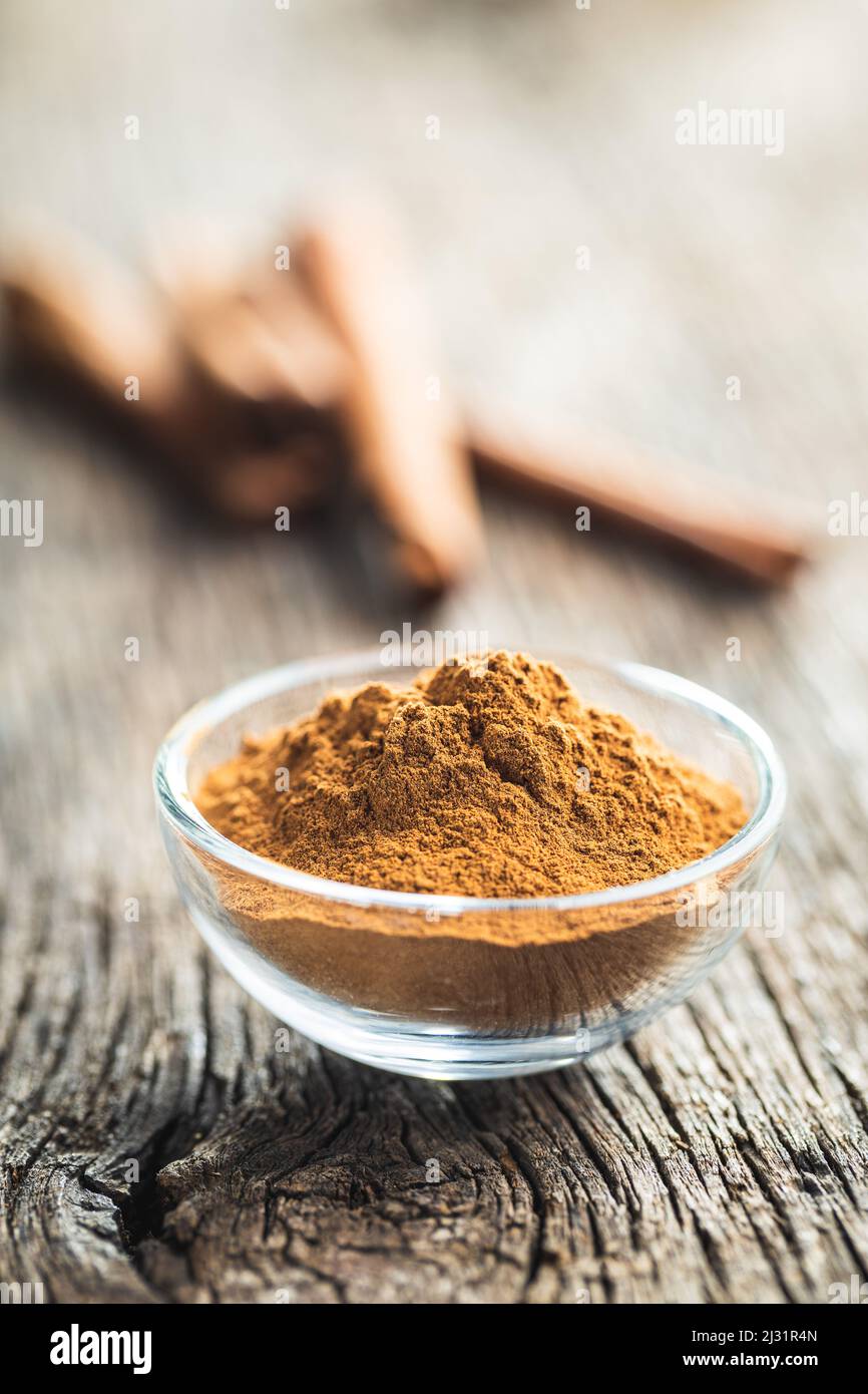 Cinnamon in a bunch hi-res stock photography and images - Alamy
