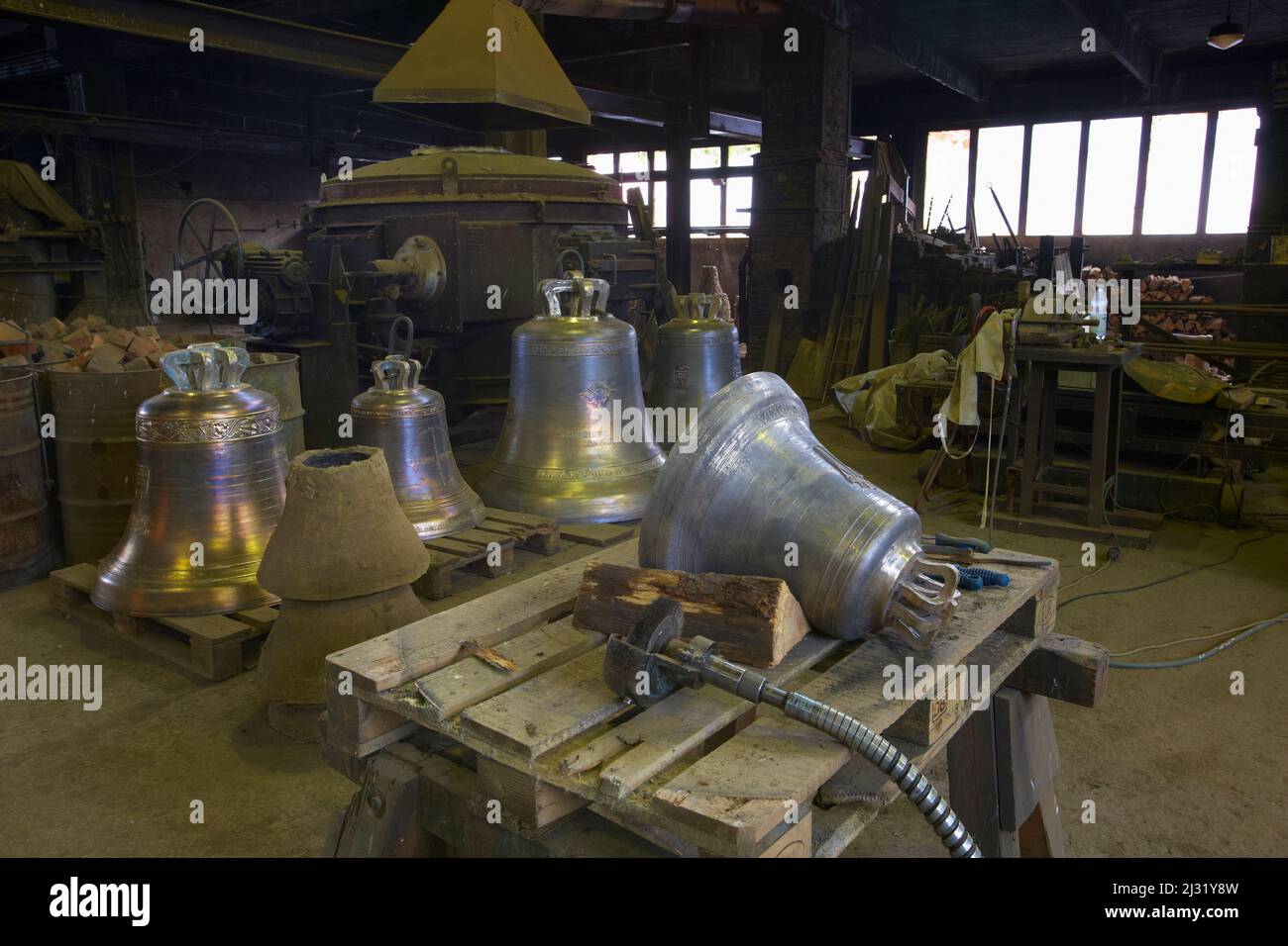 Bell foundry hi-res stock photography and images - Alamy