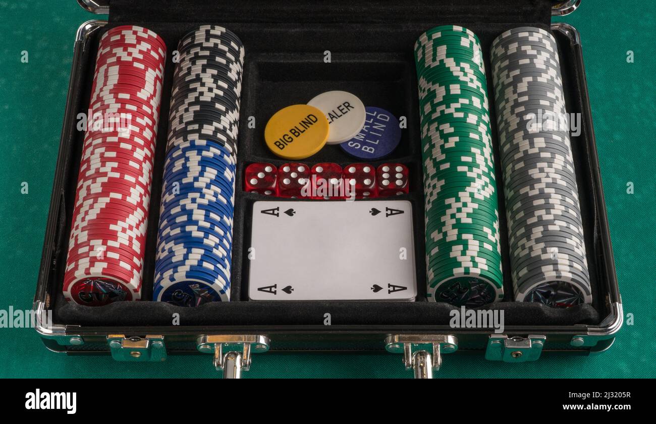 Case of playing cards hi-res stock photography and images - Alamy