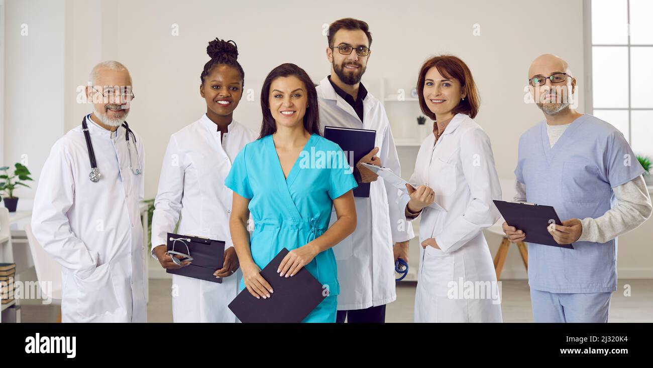 Happy hospital nurses hi-res stock photography and images - Alamy