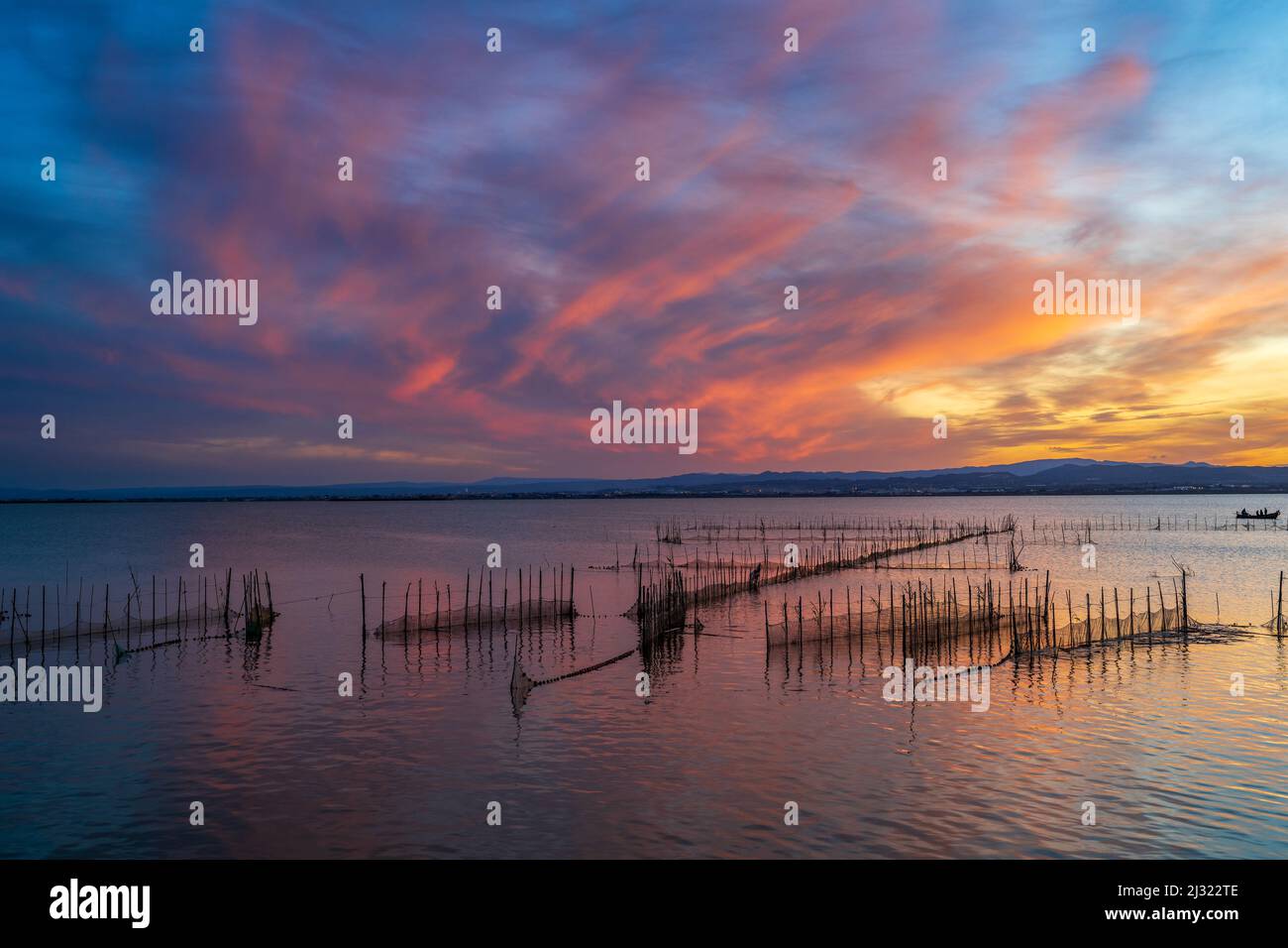 Scenic sunset at Albufera Natural Park, Valencia, Valencian Community ...