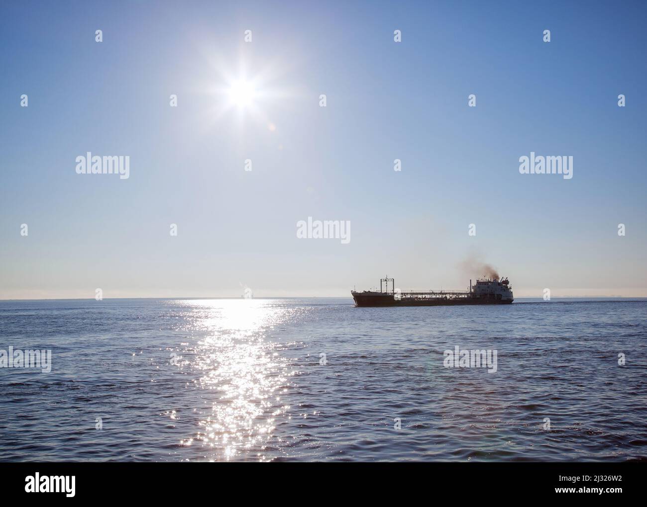 Gulf of finland tanker hi-res stock photography and images - Alamy