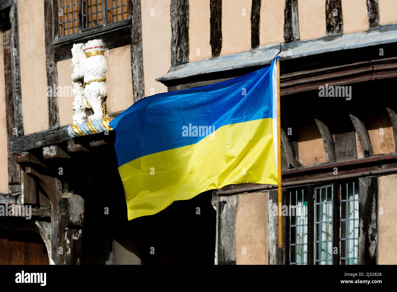 United kingdom flag ukraine flag hi-res stock photography and images ...
