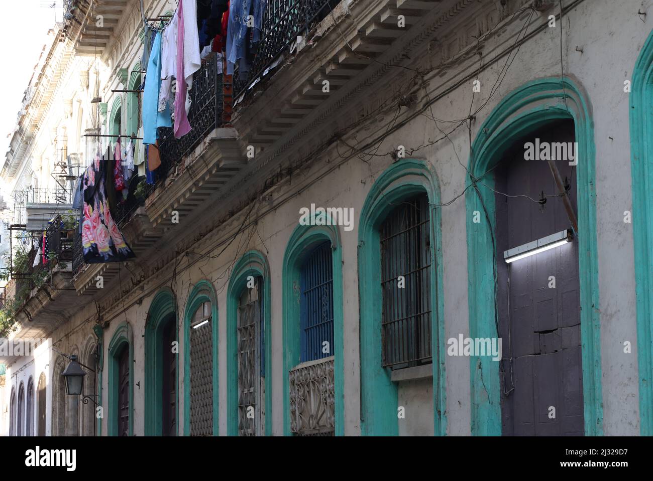 Ancient colonial buildings in Havana, Cuba Stock Photo - Alamy