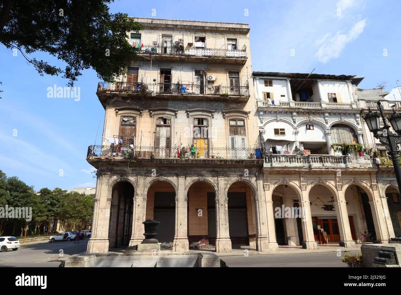 Ancient colonial buildings in Havana, Cuba Stock Photo - Alamy