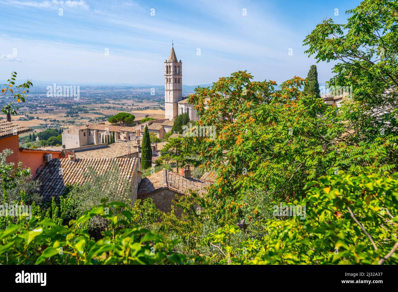 View to the Basilica di San Chiara in Assisi, Perugia Province, Umbria ...