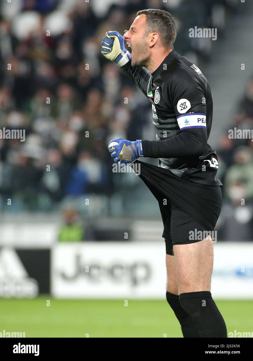 Samir Handanovic (FC Internazionale) goalkeeper during the italian ...