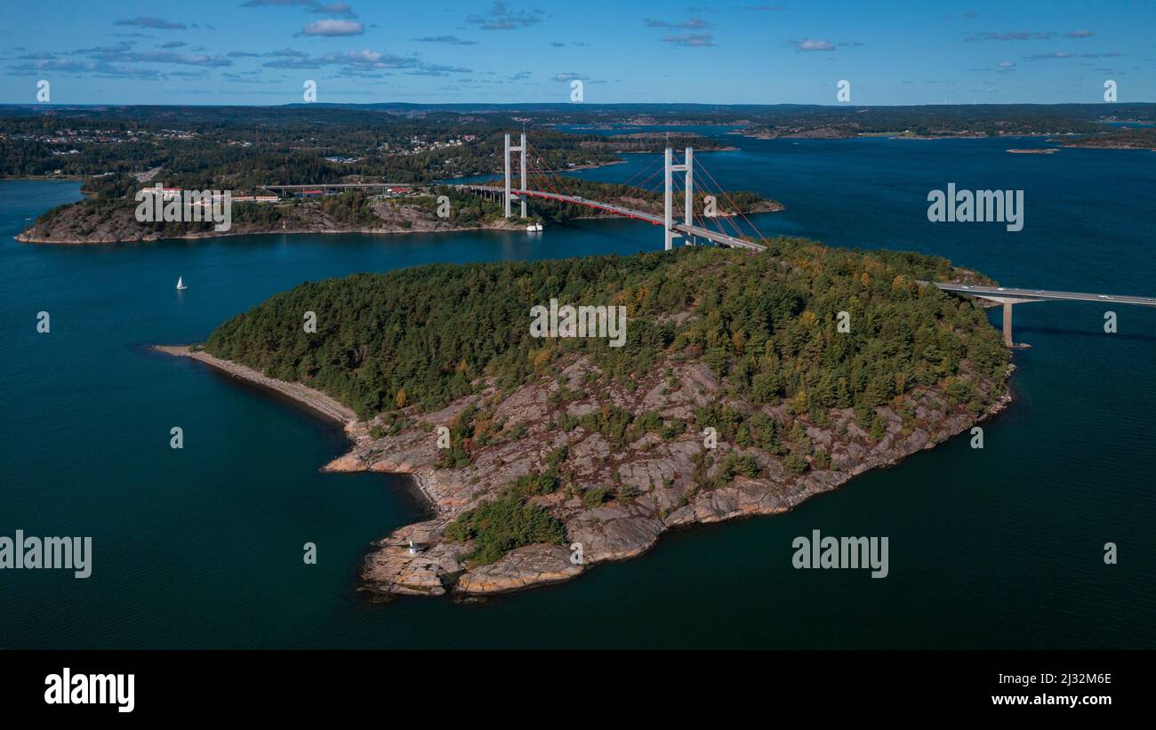 Tjörnbron Bridge to the archipelago island of Tjörn on the west coast ...