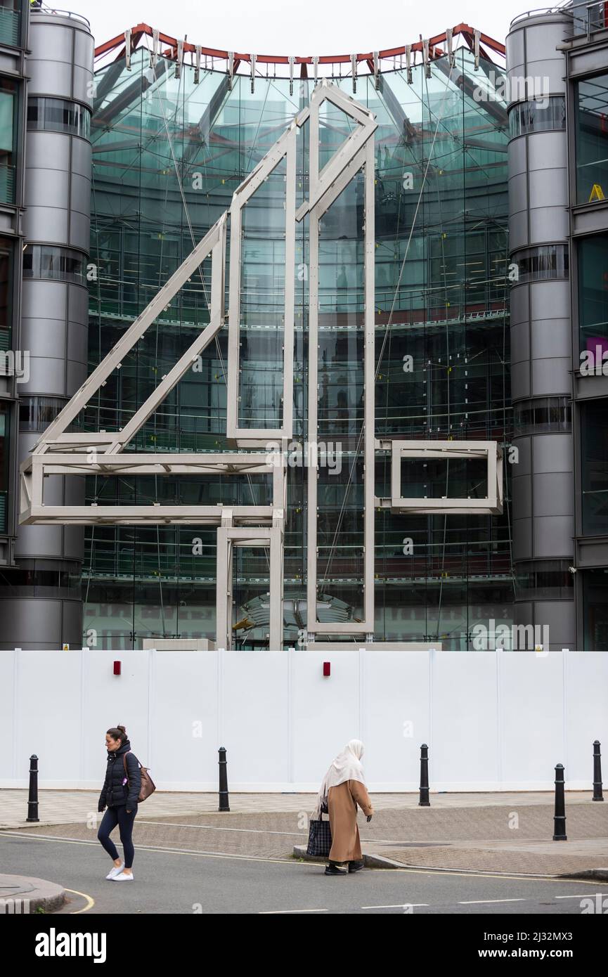 Channel 5 uk logo hi-res stock photography and images - Alamy