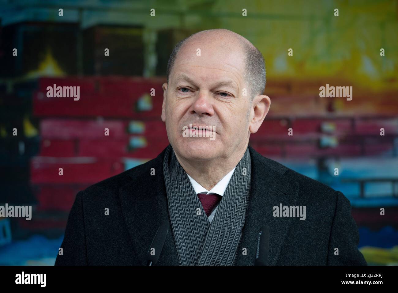 Federal Chancellor Olaf SCHOLZ, SPD, gives a statement, portrait ...