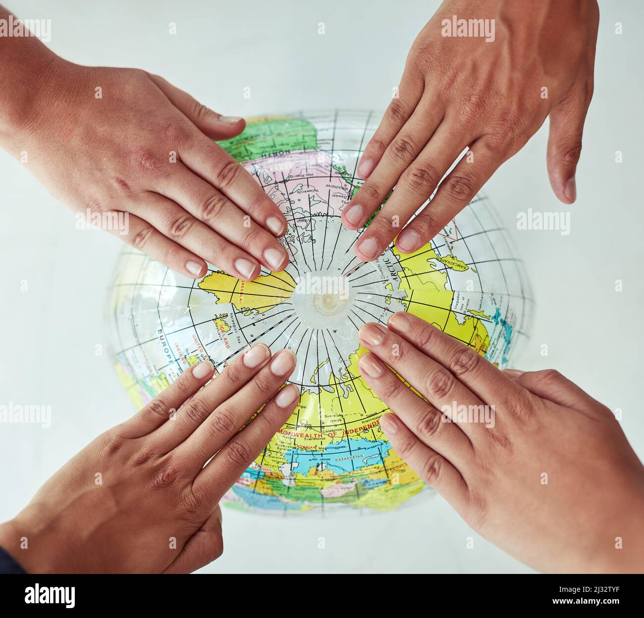 Hand holding world globe hands hi-res stock photography and images - Alamy