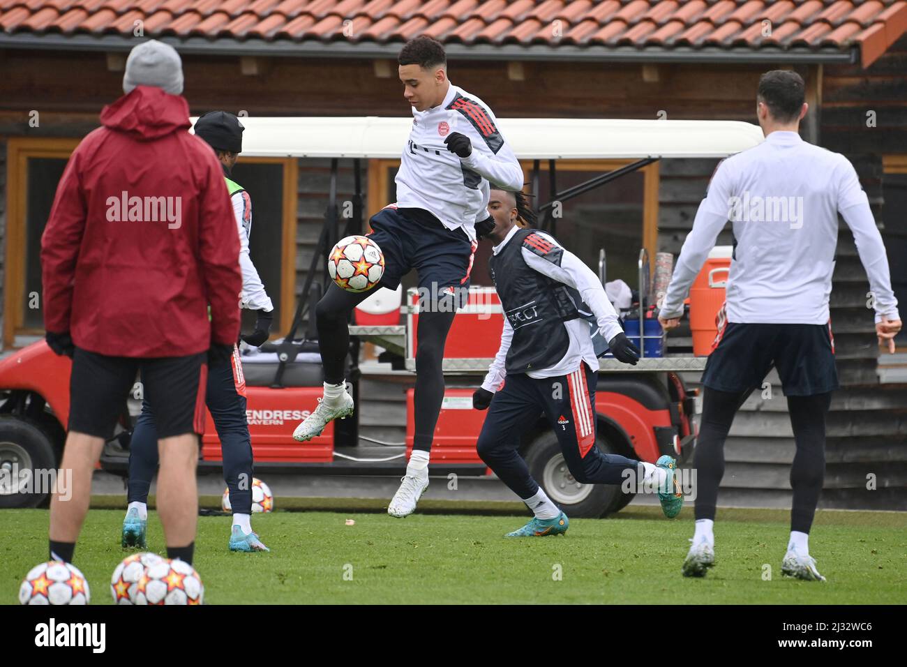 Munich, Deutschland. 05th Apr, 2022. Jamal MUSIALA (FC Bayern Munich ...