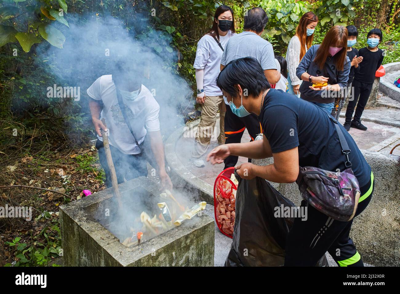 Male with news papers hi-res stock photography and images - Alamy