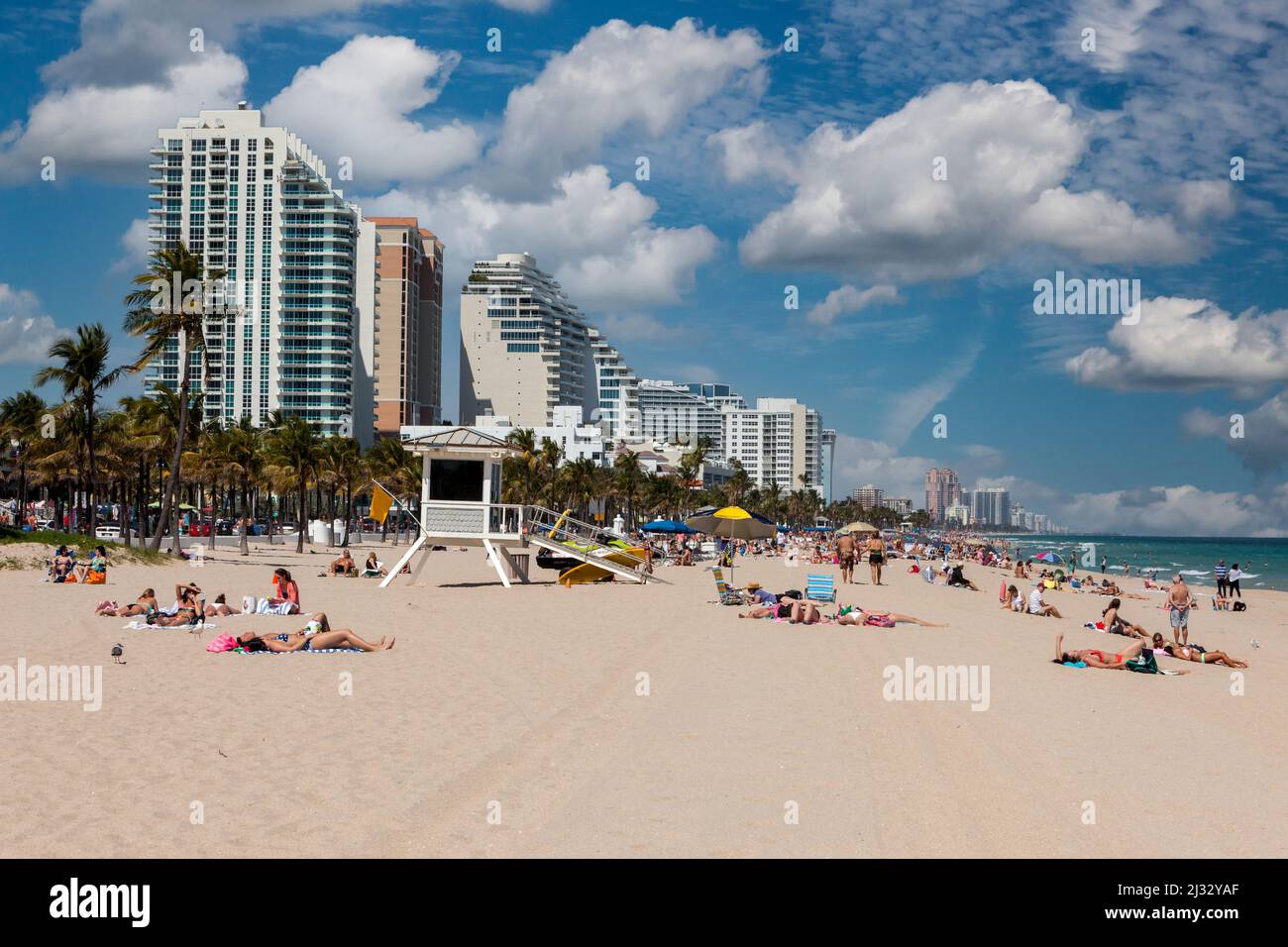 Ft. Lauderdale, Florida. Beach Scene Stock Photo - Alamy