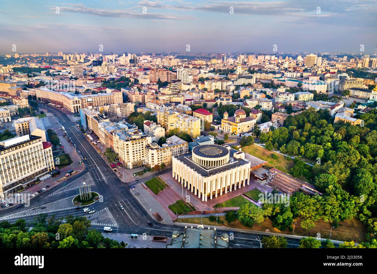 Aerial view of Khreshchatyk, European Square and Ukrainian House in ...