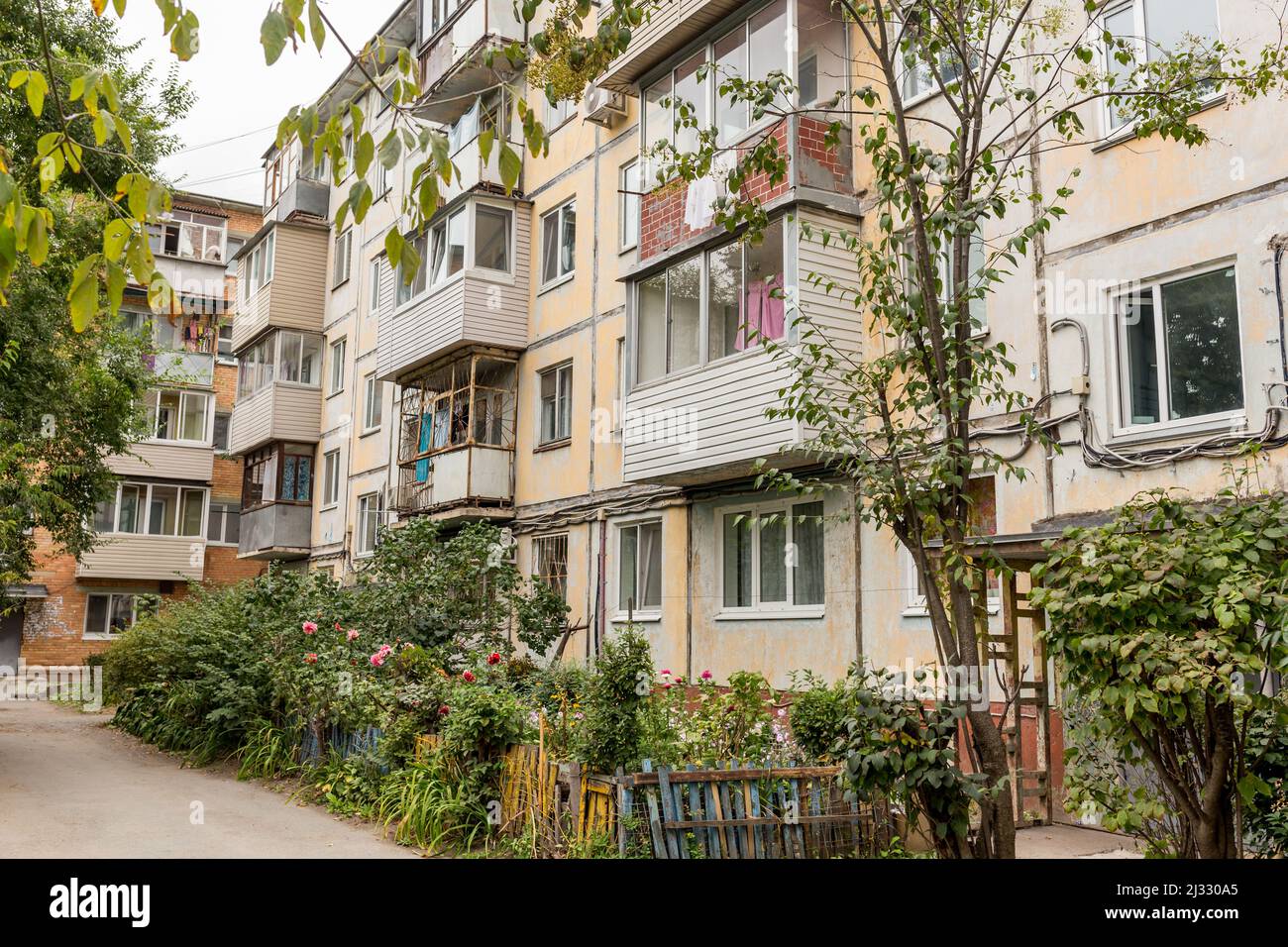Courtyard of Khrushchyovka, common type of old low-cost apartment ...