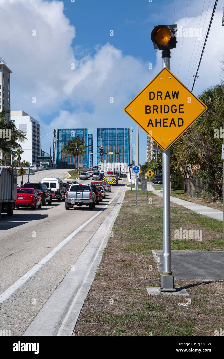 Florida traffic hi-res stock photography and images - Alamy