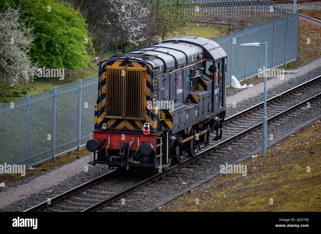 Wabtec class 08 - 08571 on shunting duties at DIRFT Stock Photo - Alamy