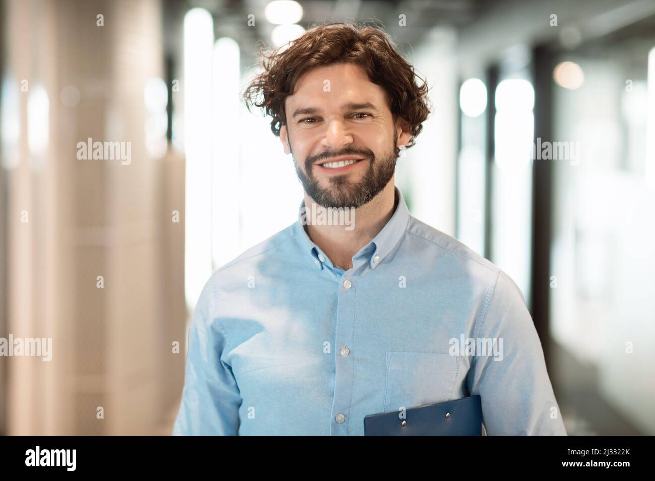 Curly lifestyle hi-res stock photography and images - Alamy