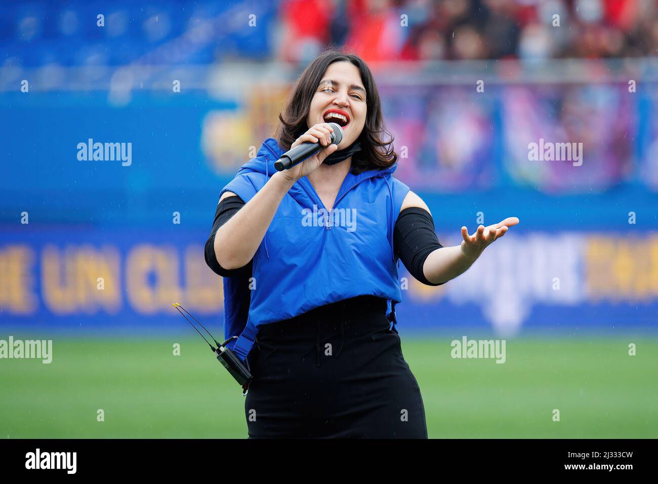 BARCELONA - MAR 13: Maria Arnal sings prior to the Primera Iberdrola ...