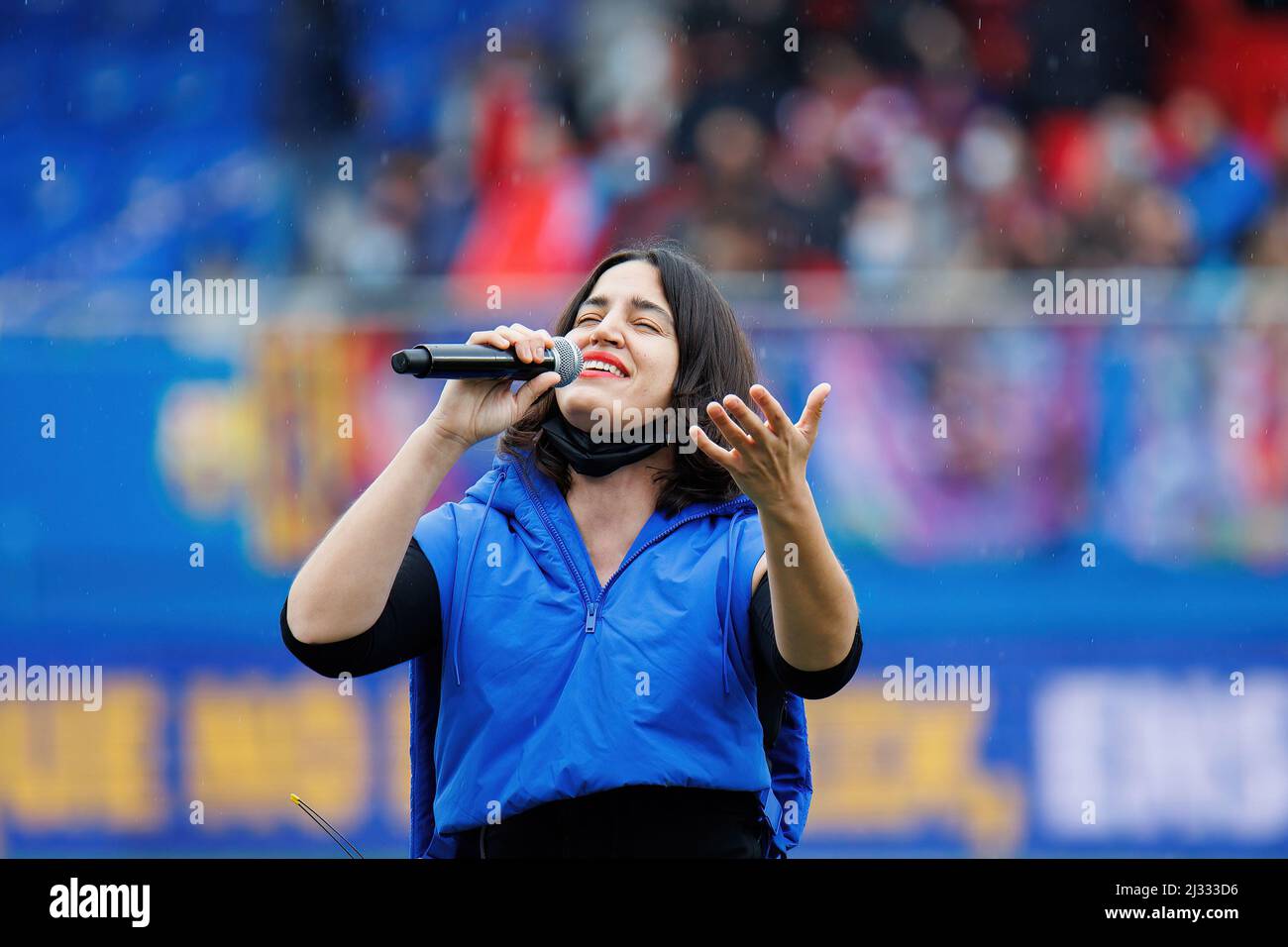 BARCELONA - MAR 13: Maria Arnal sings prior to the Primera Iberdrola ...