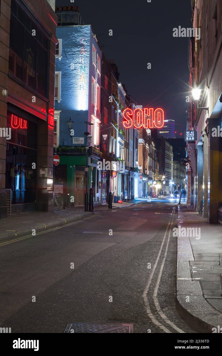 Urban night street lights hi-res stock photography and images - Alamy