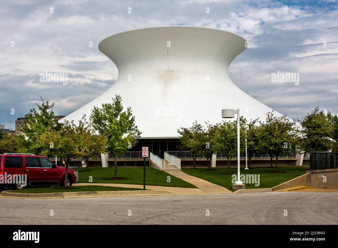 St. Louis, Missouri, USA. McDonnell Planetarium Stock Photo - Alamy