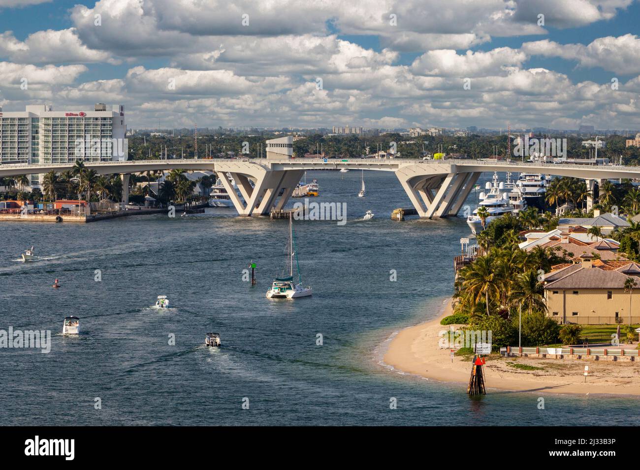 Ft. Lauderdale, Florida. SE 17th Street Causeway Bridge over Stranahan ...
